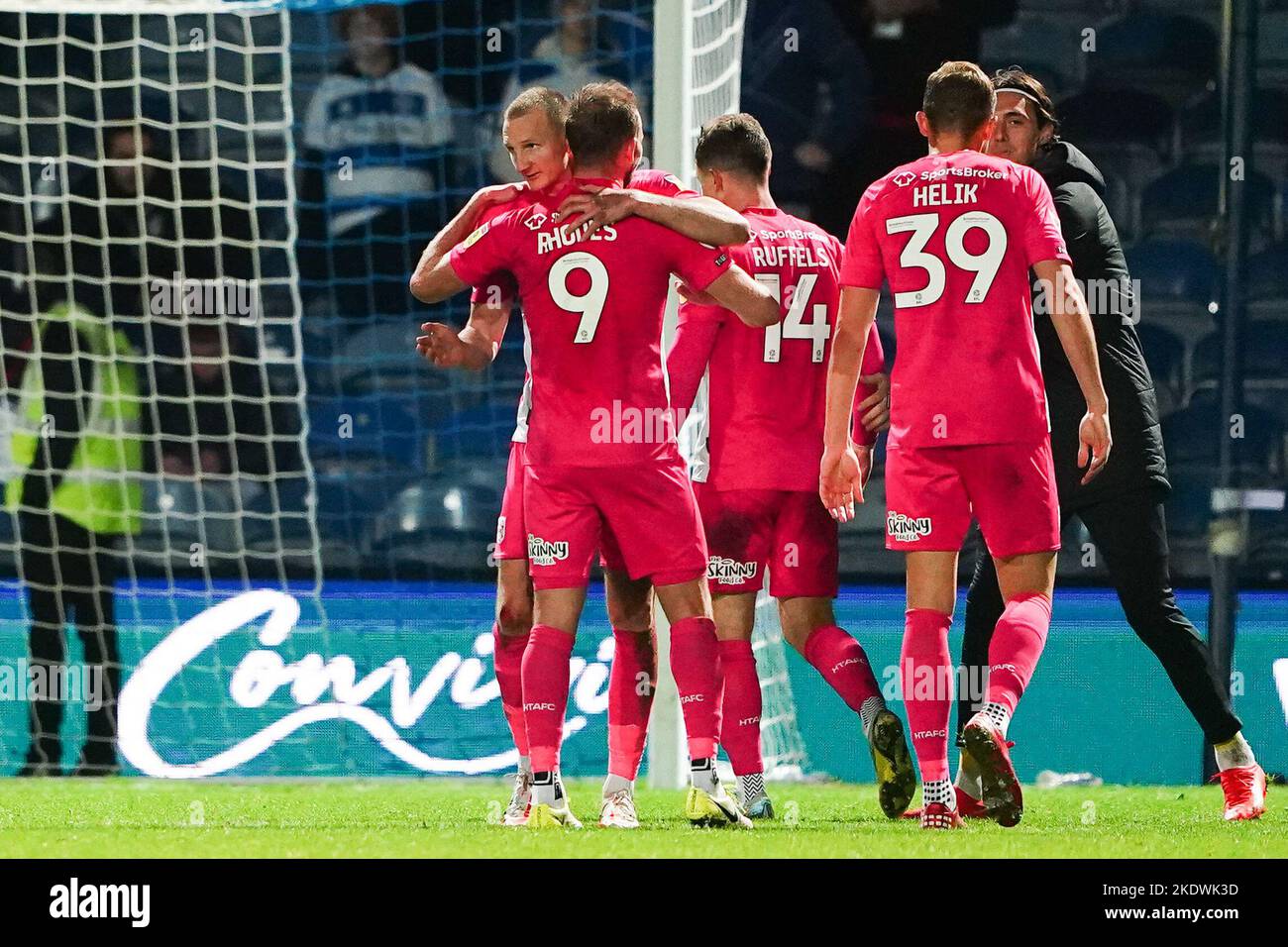 Huddersfield players celebrate 2022 hi-res stock photography and images ...