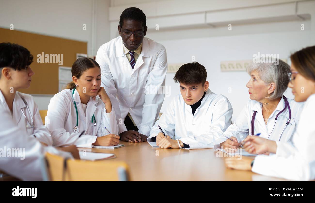 Refresher courses for doctors at institute of medicine Stock Photo - Alamy