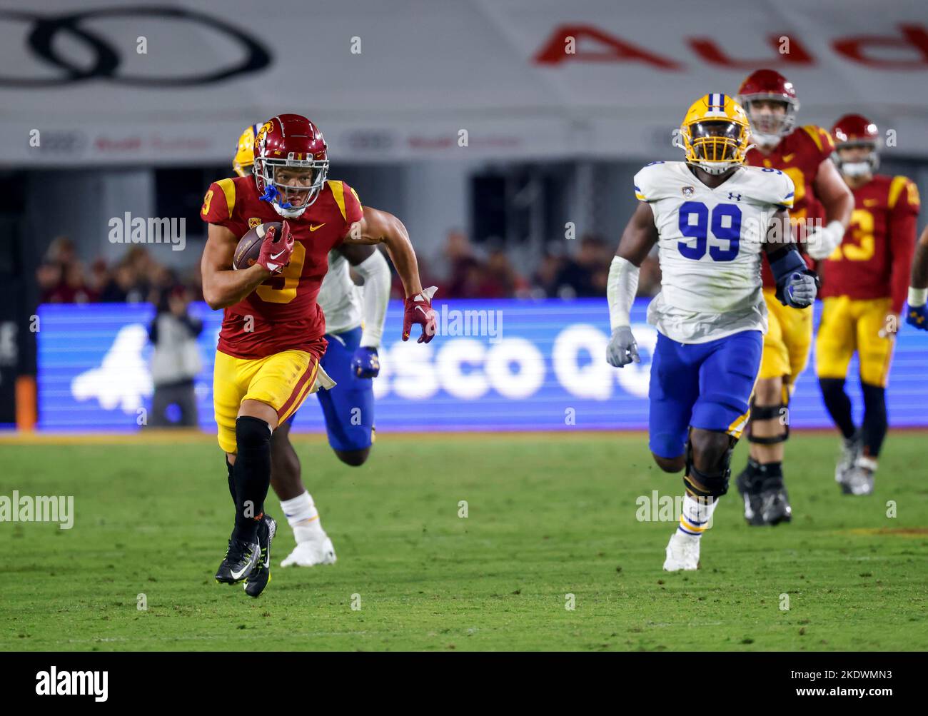 2022 737 jpg hi-res stock photography and images - Alamy