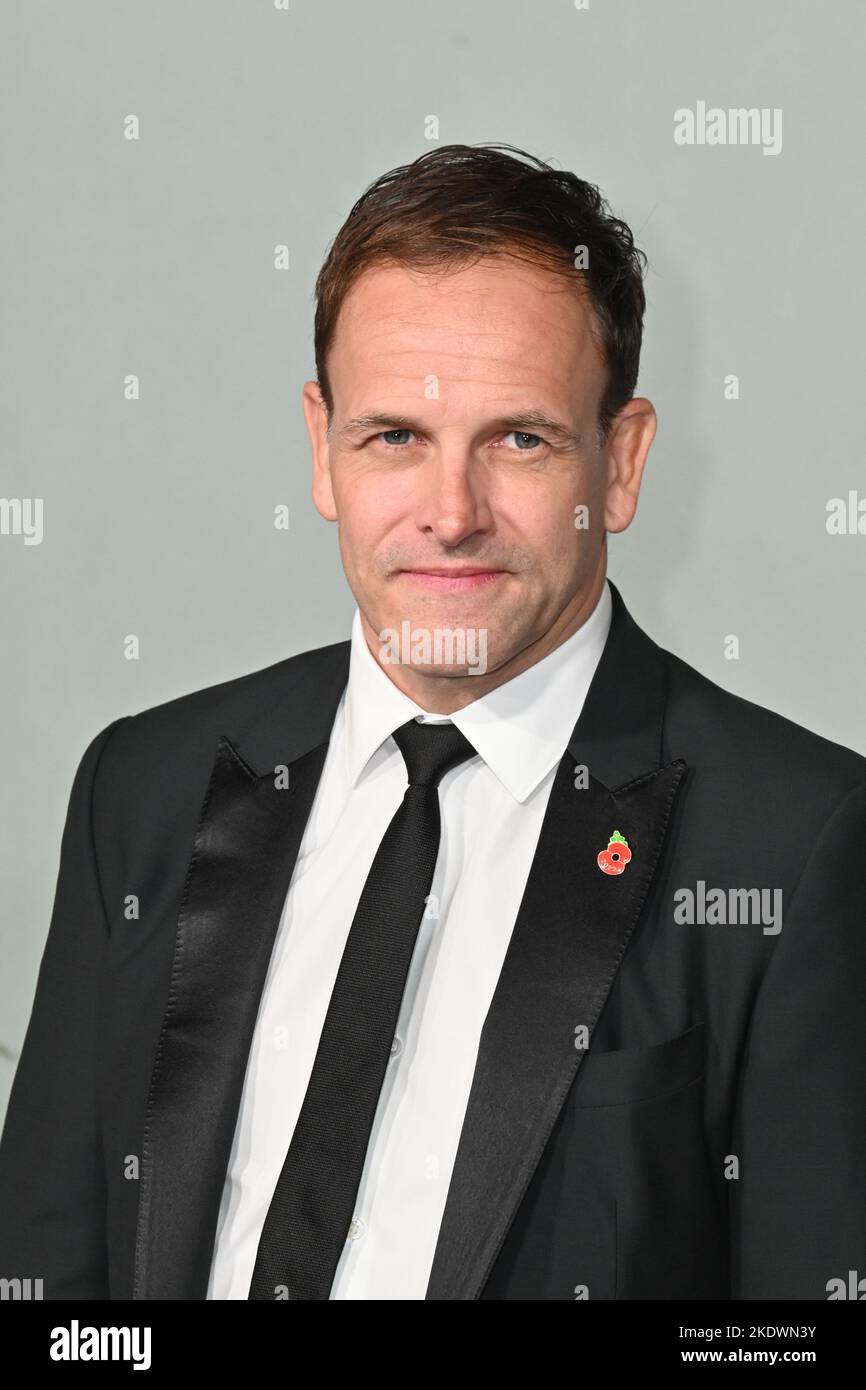 London, UK - 8th November 2022 Jonny Lee Miller at Netflix World ...