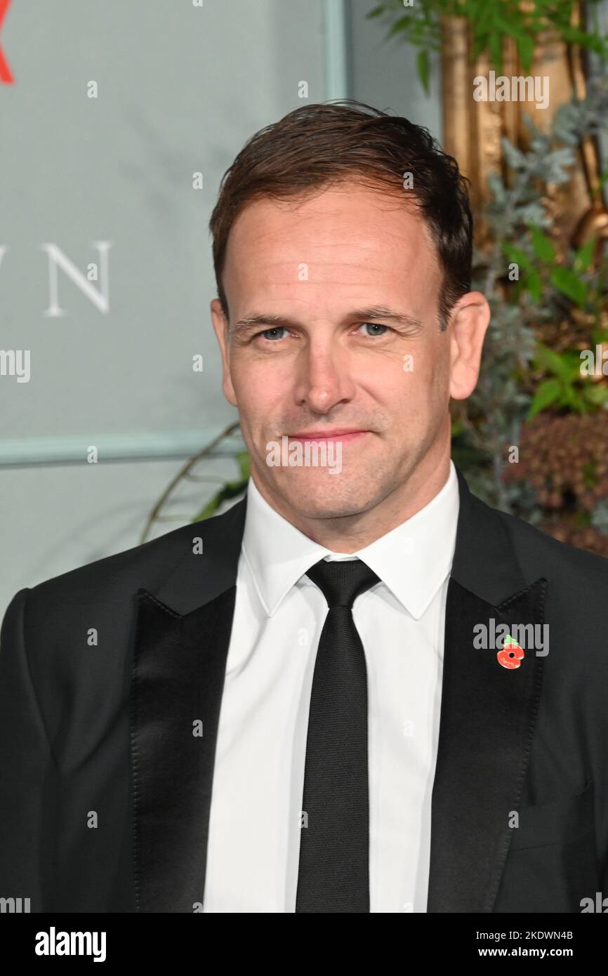 London, UK - 8th November 2022 Jonny Lee Miller at Netflix World ...