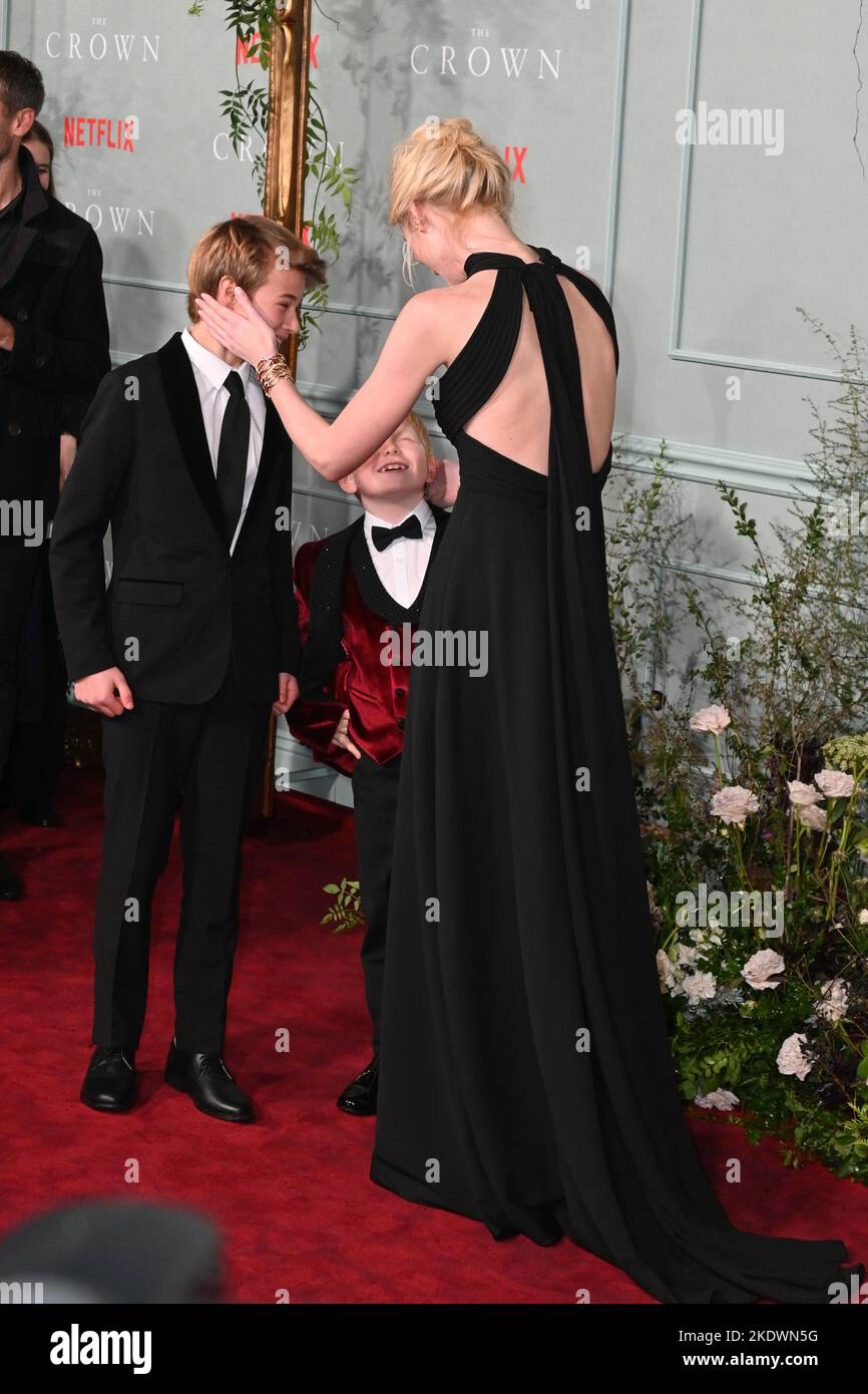 London, UK - 8th November 2022 Teddy Hawley, Timothee Sambor and ...