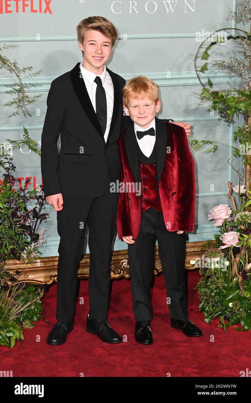 Timothee sambor and teddy hawley hi-res stock photography and images ...