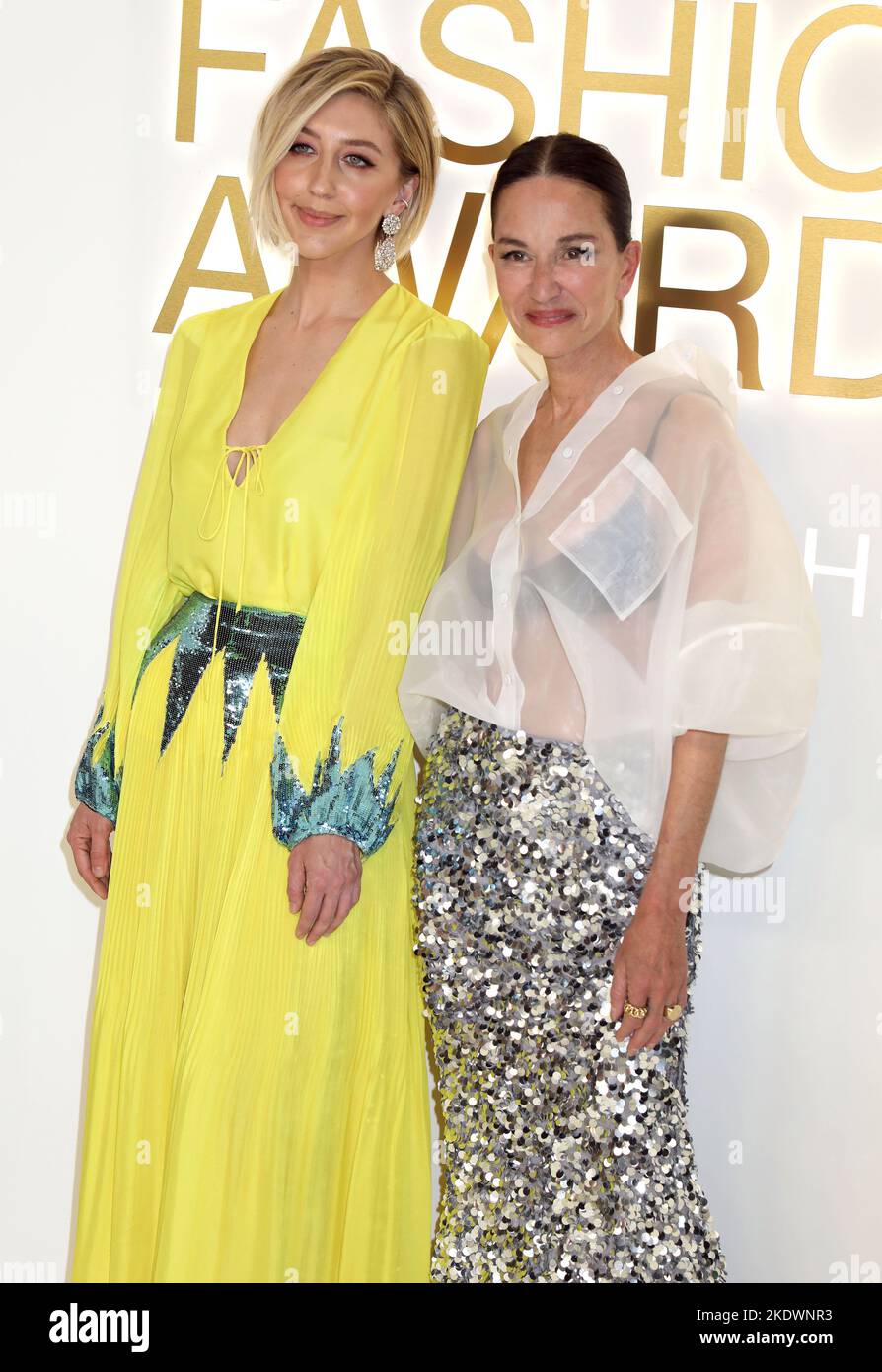 November 7, 2022, New York City, New York, USA: Actor HEIDI GARDNER and ...