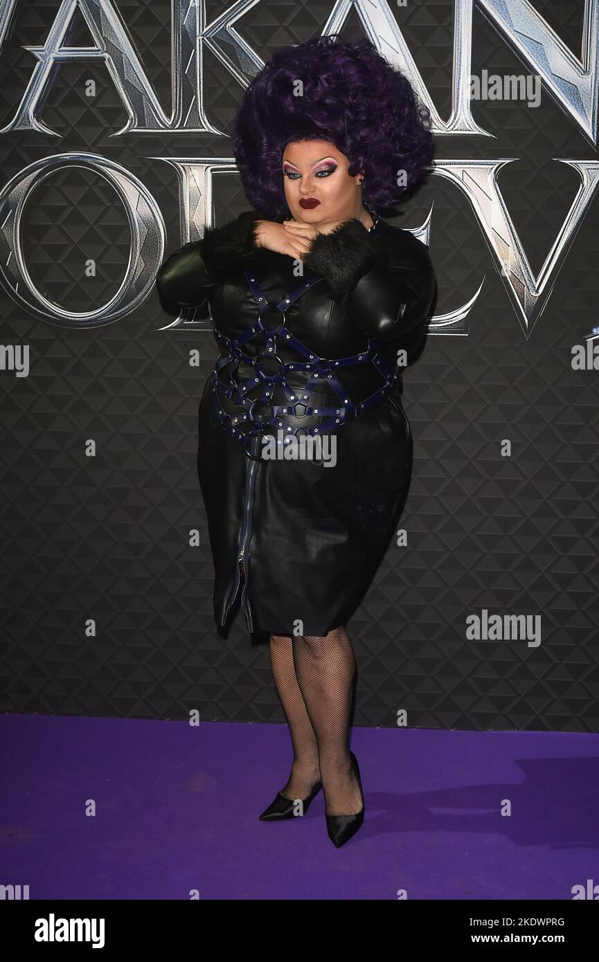 Ivana vamp hi-res stock photography and images - Alamy