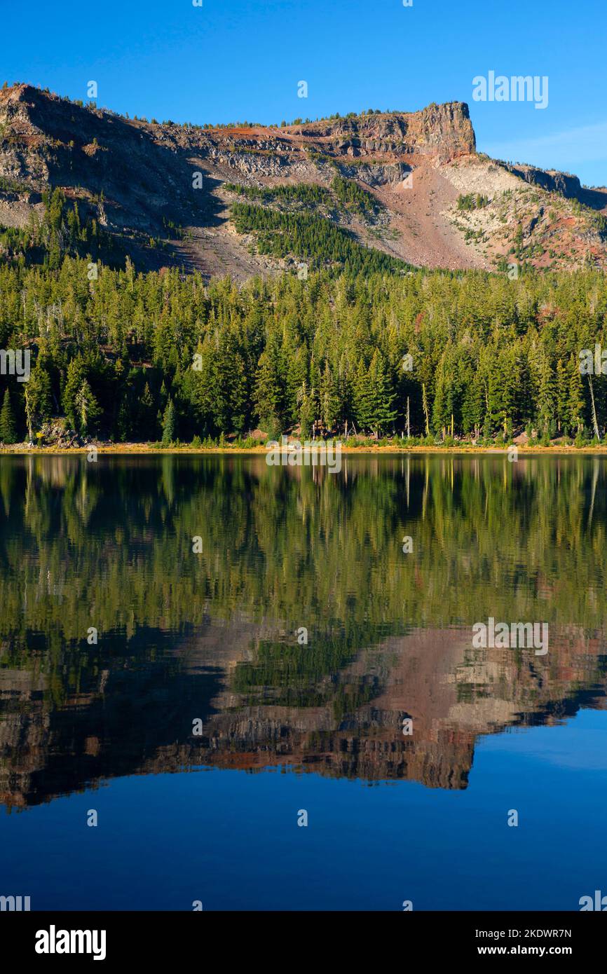 Three Creek Lake with Tam McArthur Rim Trail, Deschutes National Forest ...