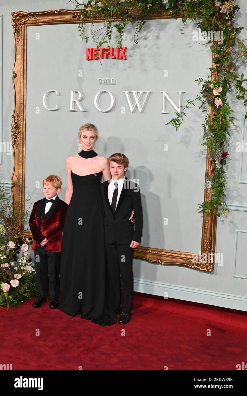 World Premiere Of `The Crown` Season Five In London -PICTURED ...