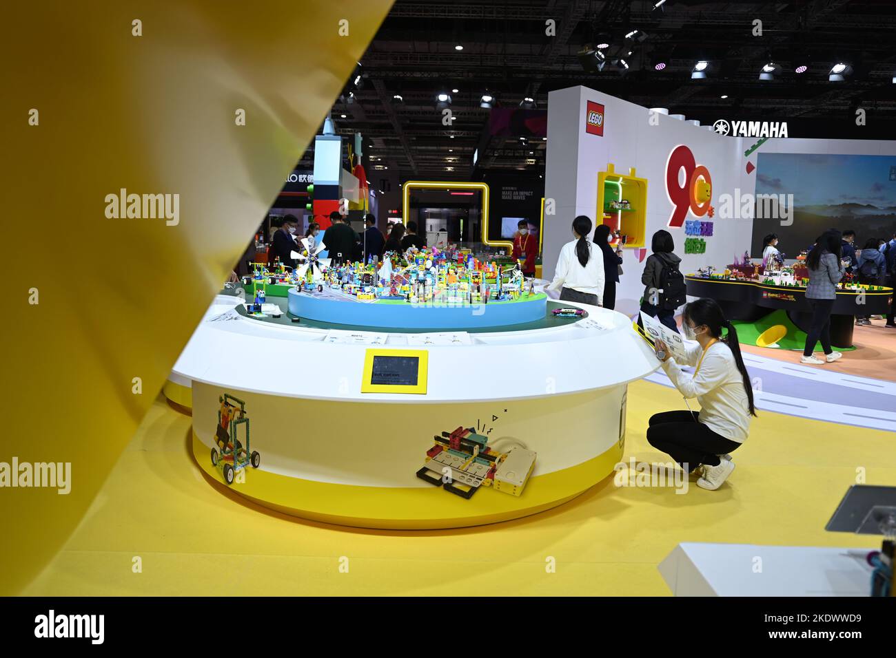 The design model of Shanghai LEGOLAND consisting of nearly 100,000 LEGO ...