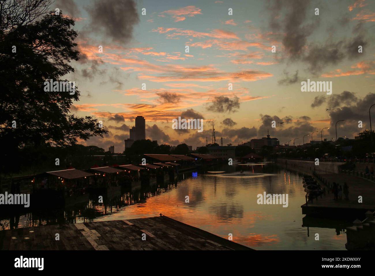 The Pettah Floating Markets, Colombo, Sri Lanka Stock Photo - Alamy