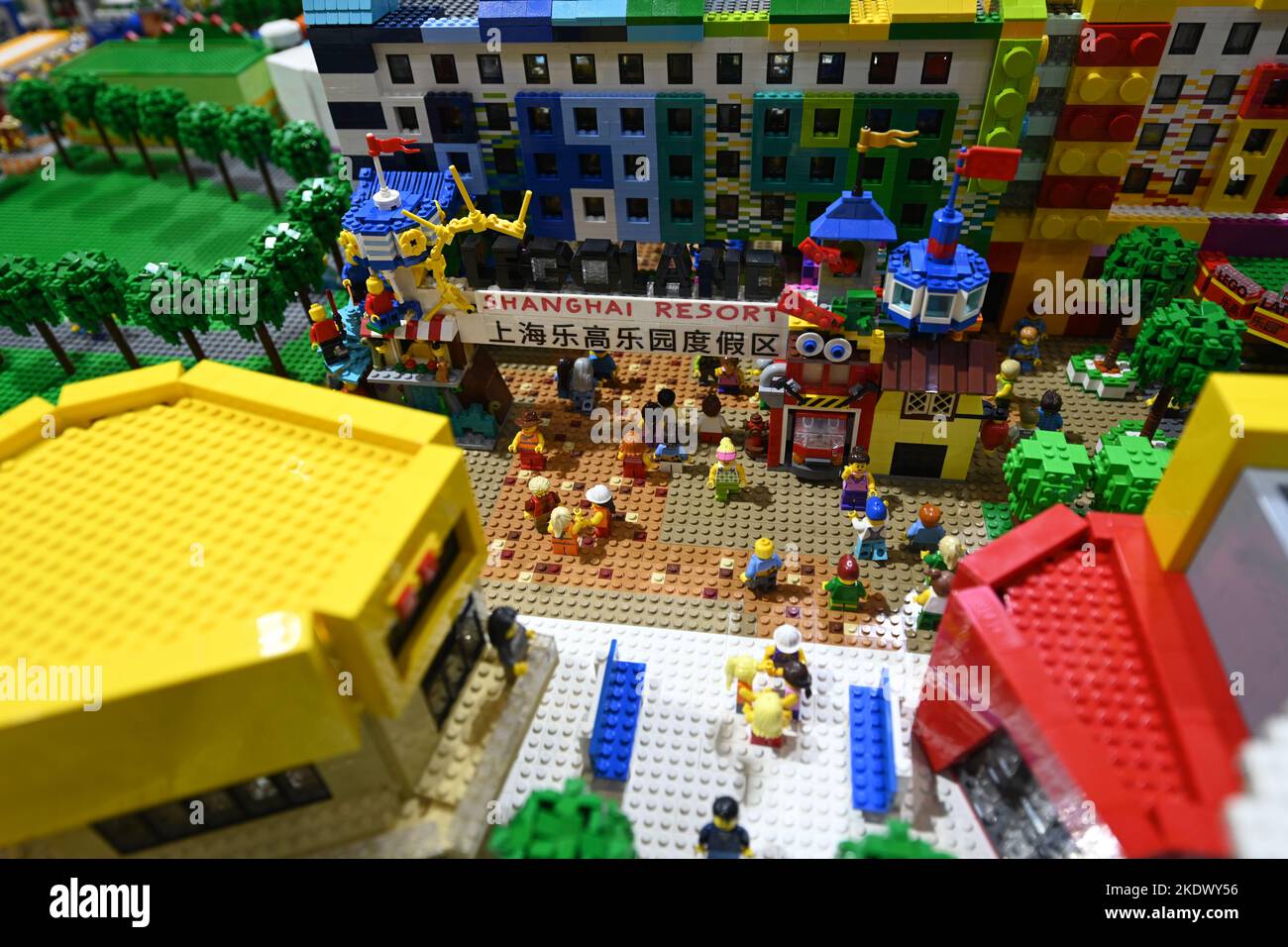 The design model of Shanghai LEGOLAND consisting of nearly 100,000 LEGO ...
