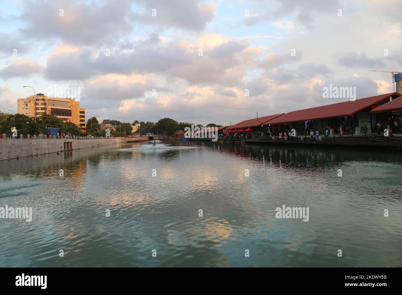 The Pettah Floating Markets, Colombo, Sri Lanka Stock Photo - Alamy