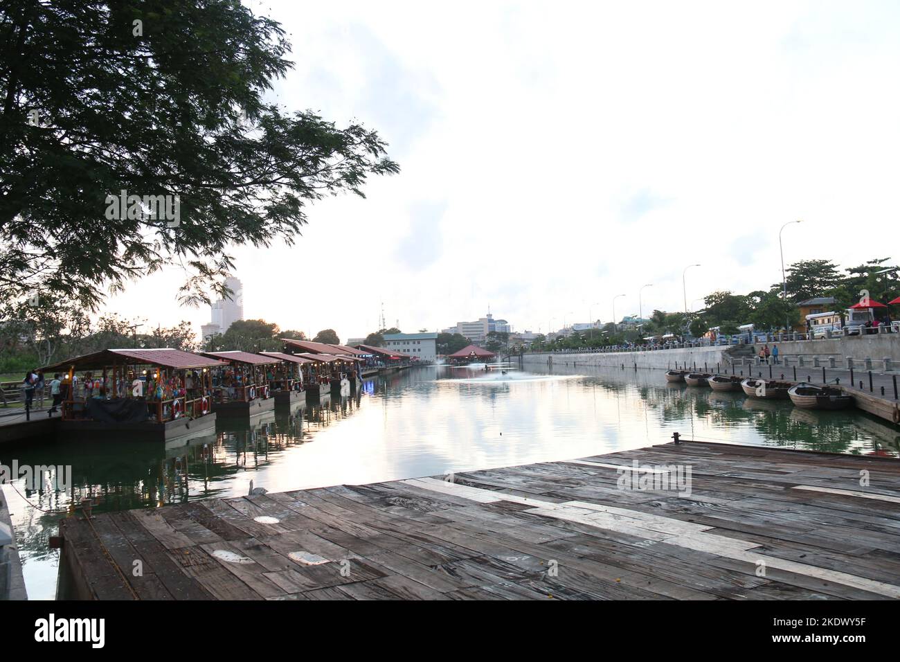 The Pettah Floating Markets, Colombo, Sri Lanka Stock Photo - Alamy