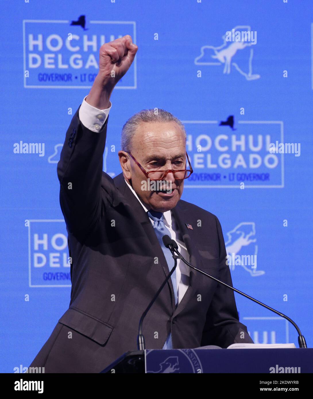 Tuesday nov 8 hi-res stock photography and images - Alamy