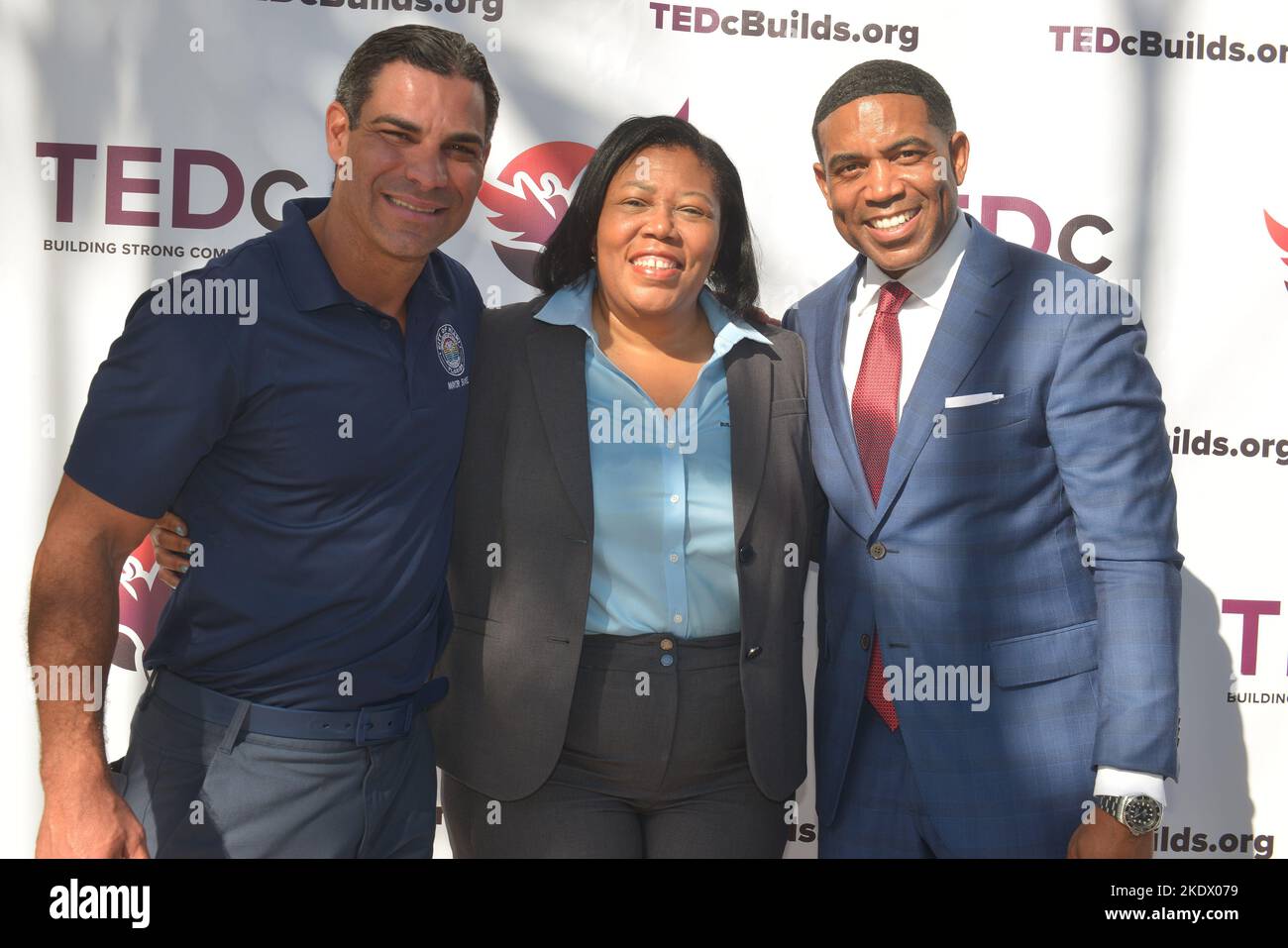 MIAMI, FLORIDA - NOVEMBER 03: Francis Suarez, Mayor of City of Miami ...