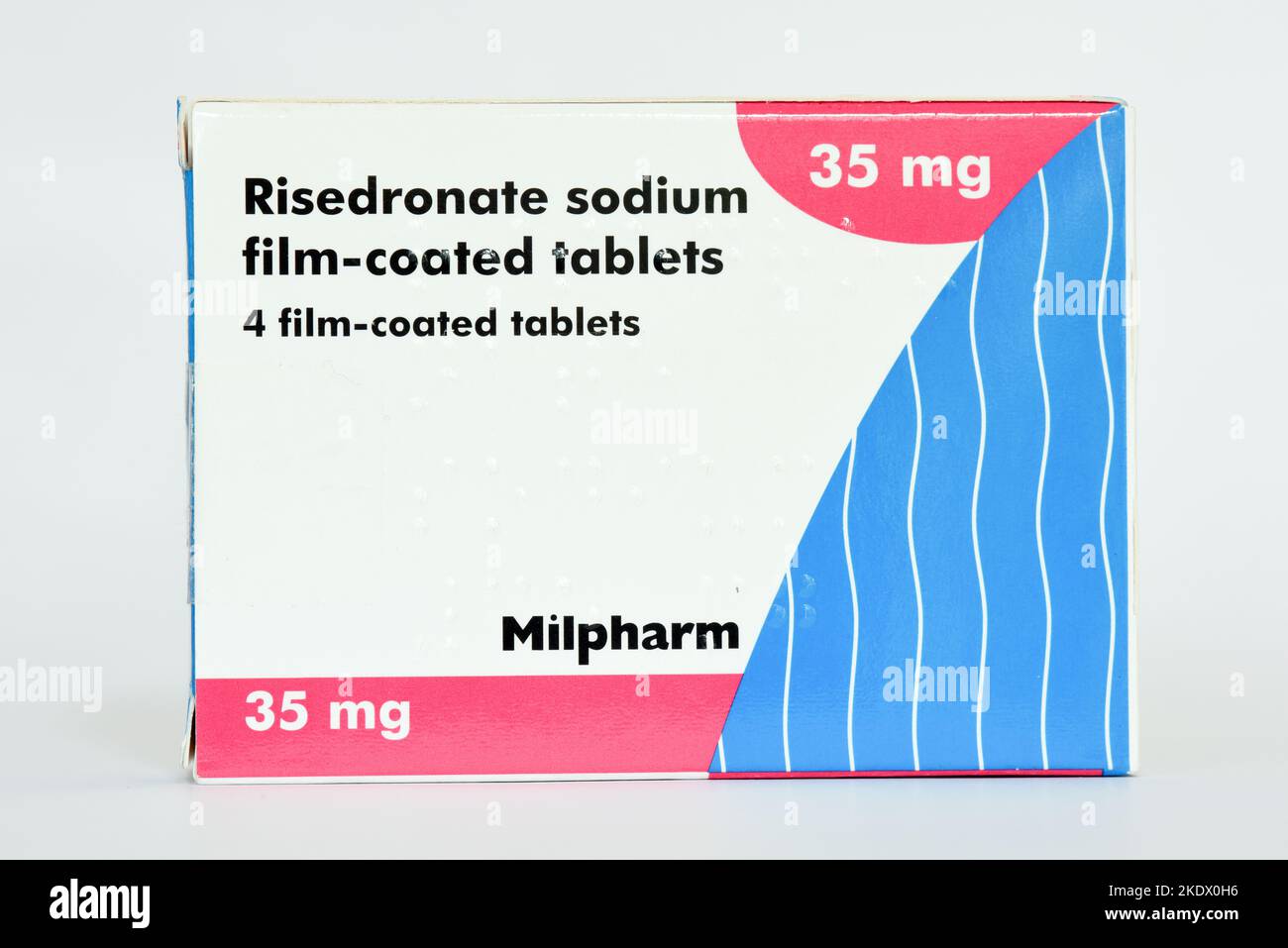 Risedronate sodium film-coated tablets Stock Photo - Alamy