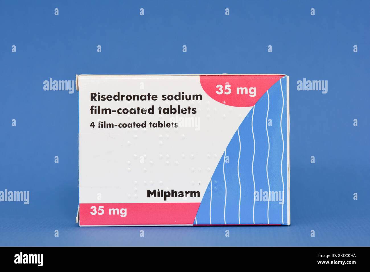 Risedronate sodium film-coated tablets Stock Photo - Alamy