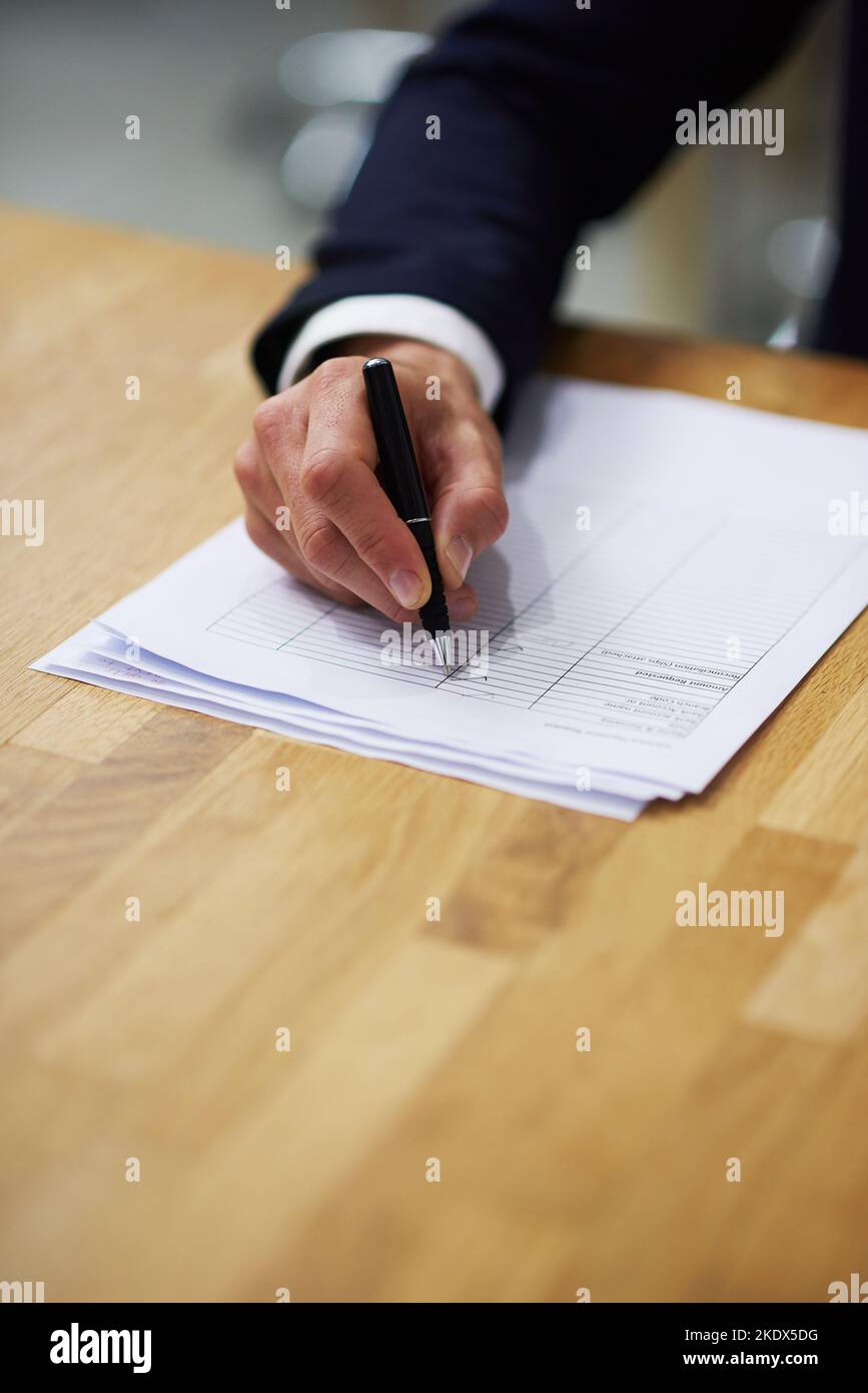 Businessman checklist hi-res stock photography and images - Alamy