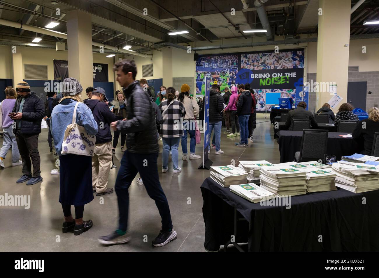 2022 midterm election voting hi-res stock photography and images - Alamy