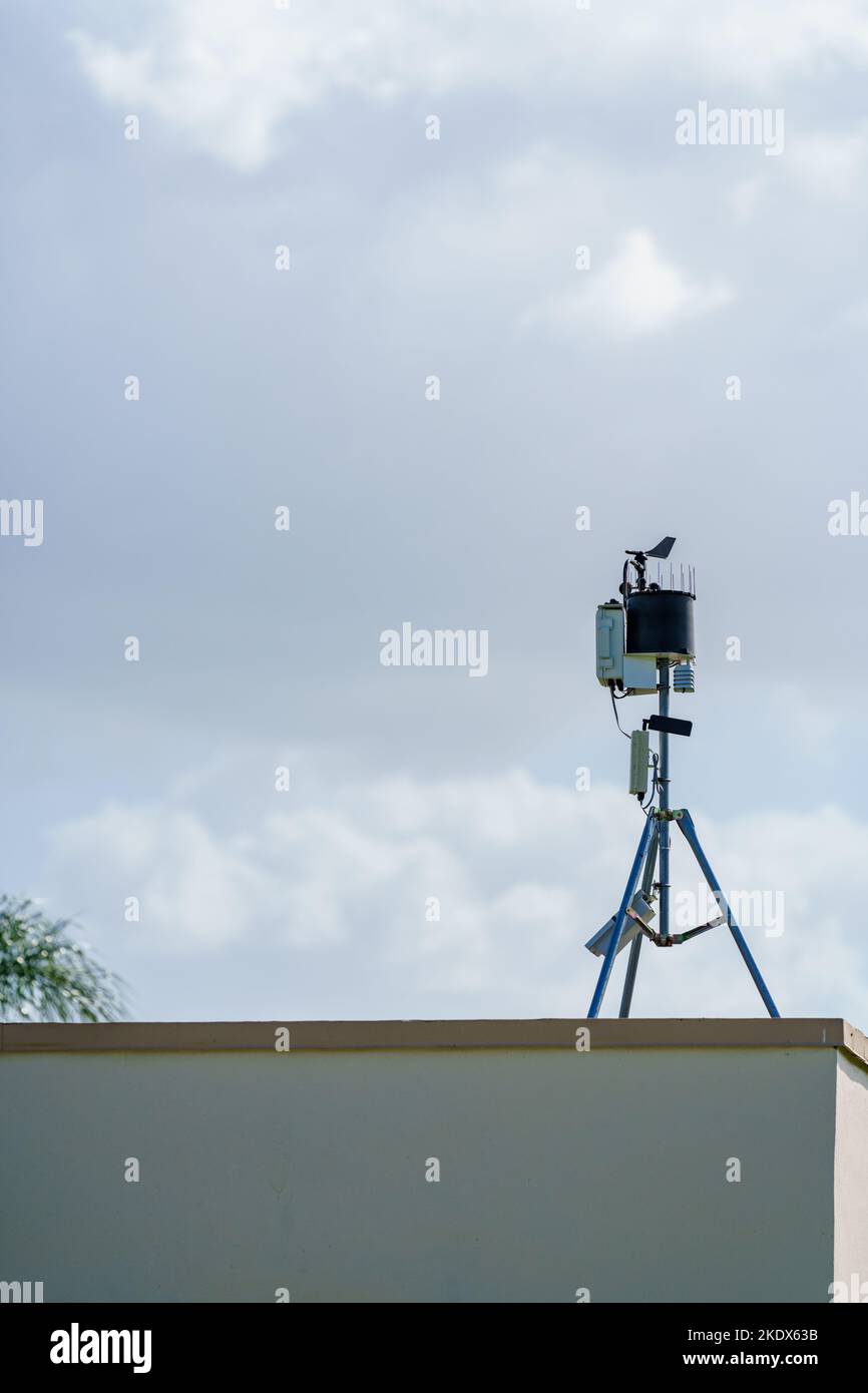Warning system hi-res stock photography and images - Alamy
