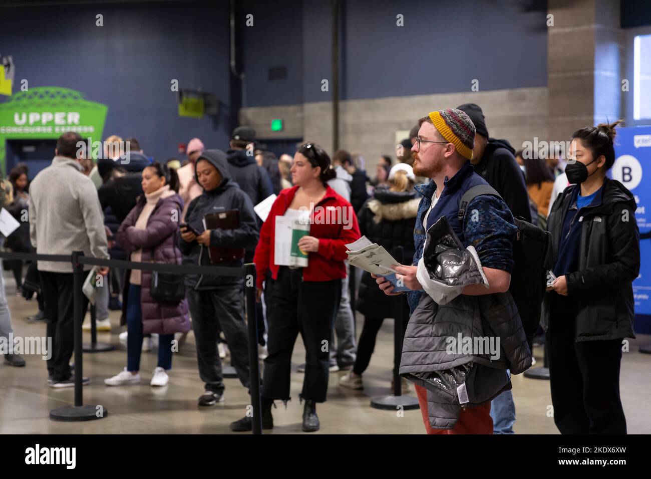 Seattle, Washington, USA. 8th November, 2022. Hundreds of people wait ...