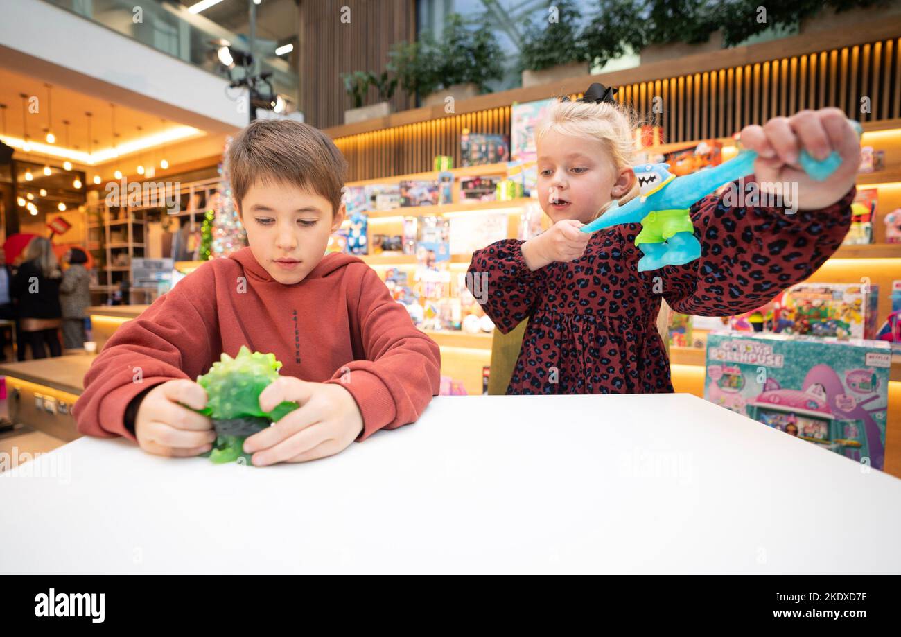 Children play with Heroes of Goo Jit Zu Goo Shifters Hero Pack at Fora ...