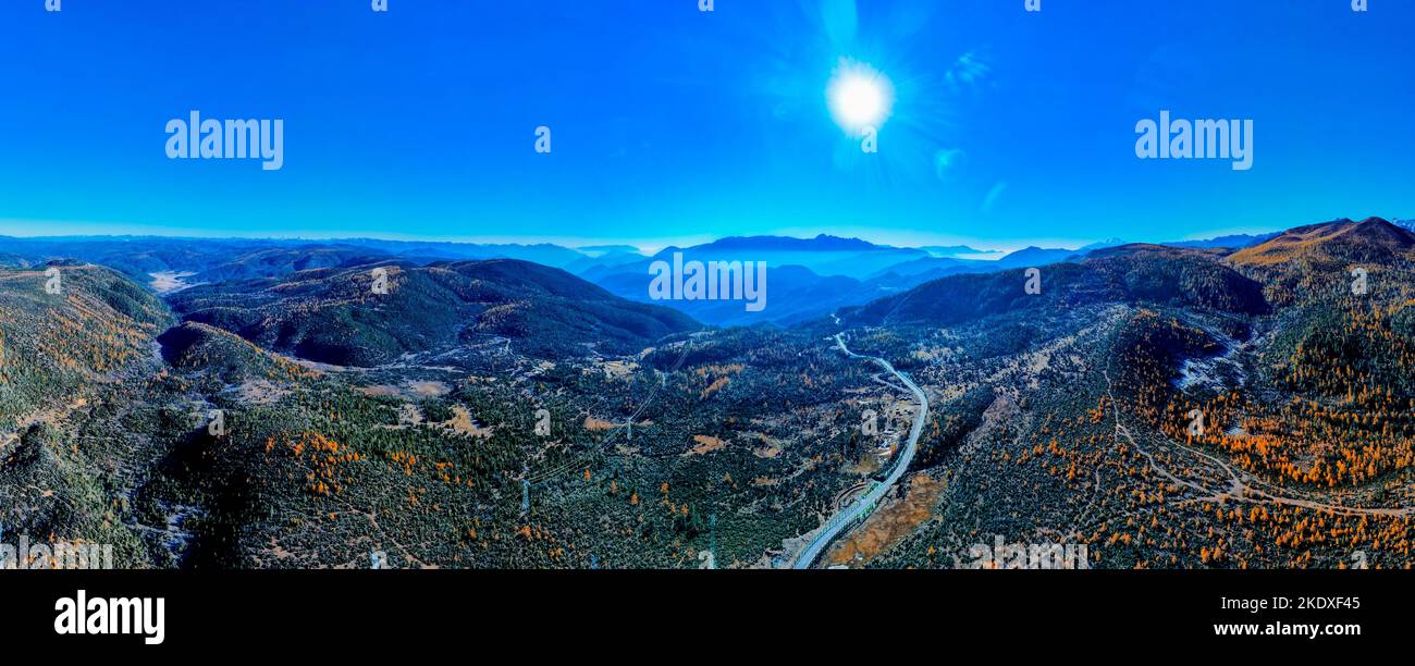 Aerial photos show the beautiful autumn scenery of Shangri-La in Diqing ...