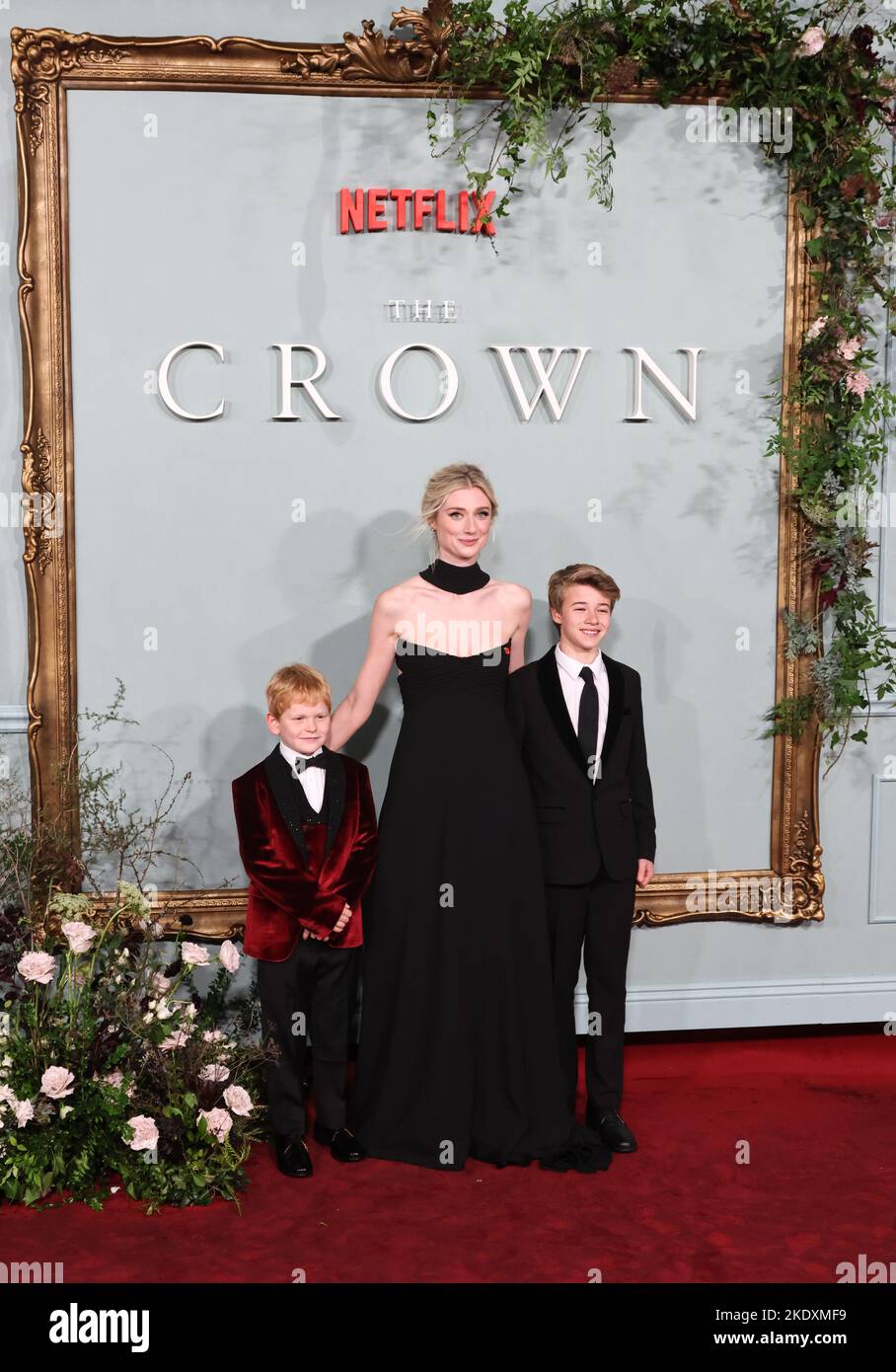 Elizabeth Debicki, Timothee Sambor and Teddy Hawley, The Crown Season 5 ...