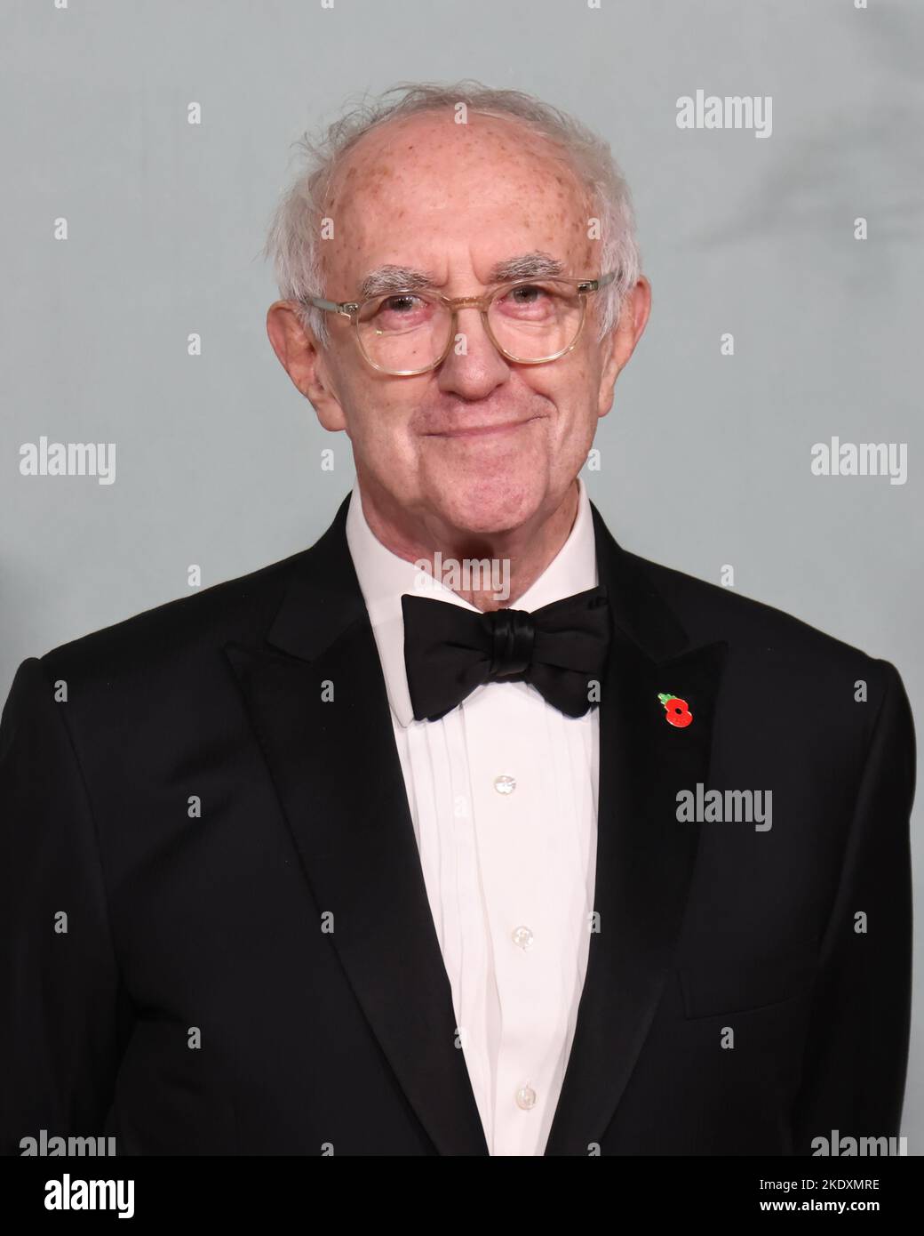 Jonathan Pryce, The Crown Season 5 World Premiere, Theatre Royal Drury ...