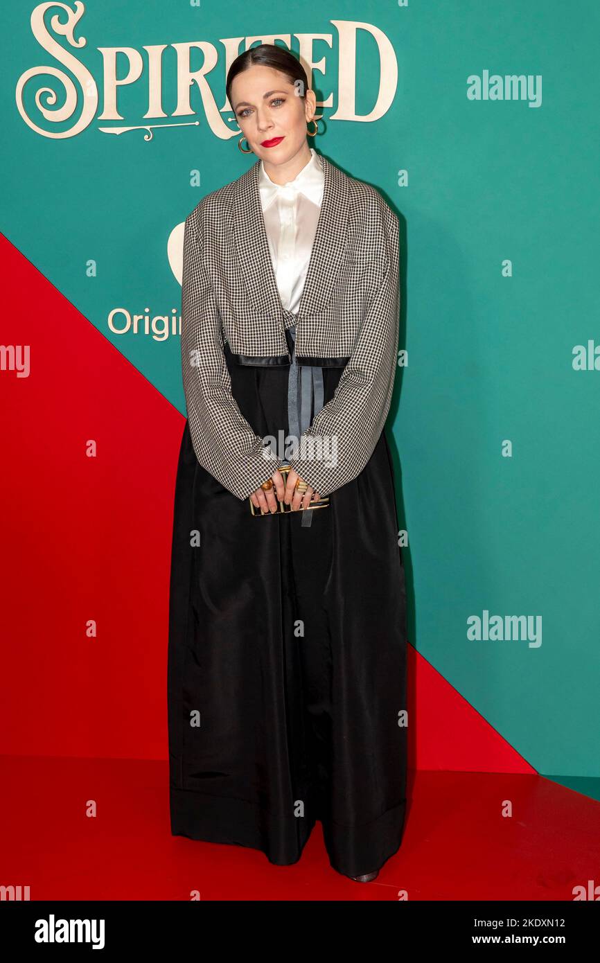 New York, United States. 07th Nov, 2022. Jen Tullock attends the Apple ...