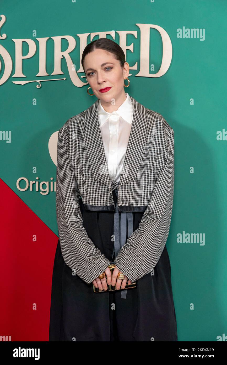 New York, United States. 07th Nov, 2022. Jen Tullock attends the Apple ...