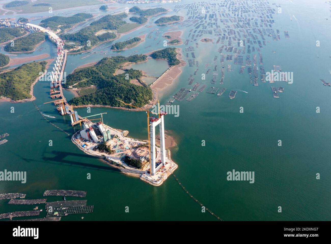 Aerial photos show the Longmen Bridge in construction in Qin zhou City ...
