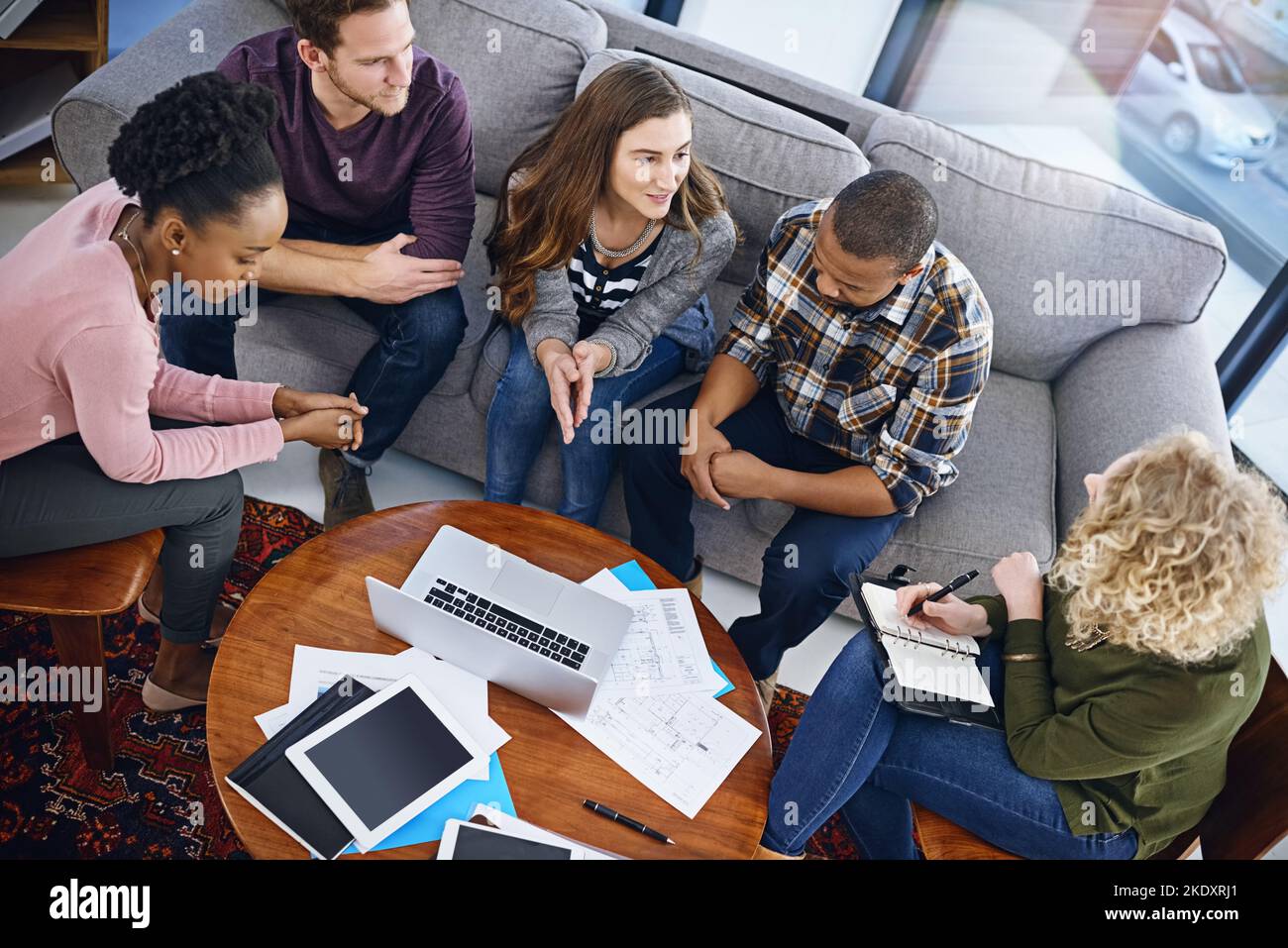 Collaborative teamwork spirit hi-res stock photography and images - Alamy