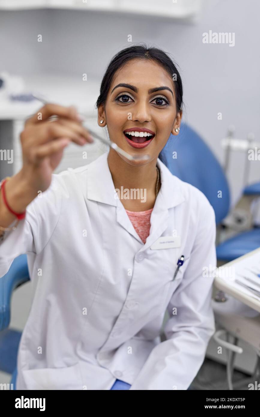 Female dentist tools hi-res stock photography and images - Alamy