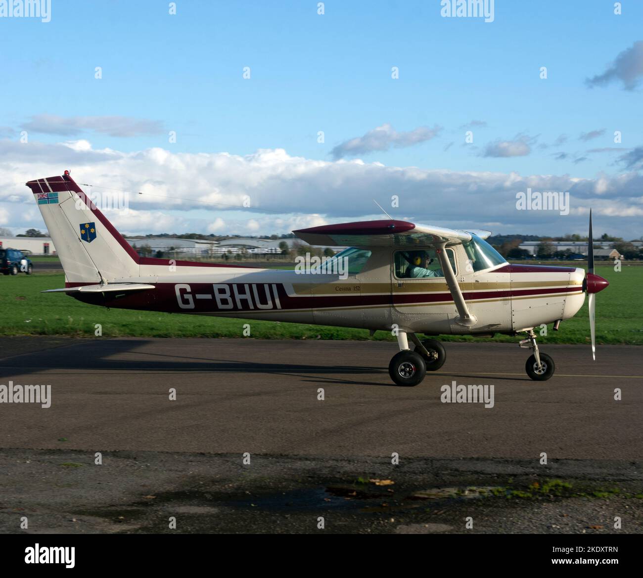 Cessna 152 at Wellesbourne Airfield, Warwickshire, UK (G-BHUI Stock ...