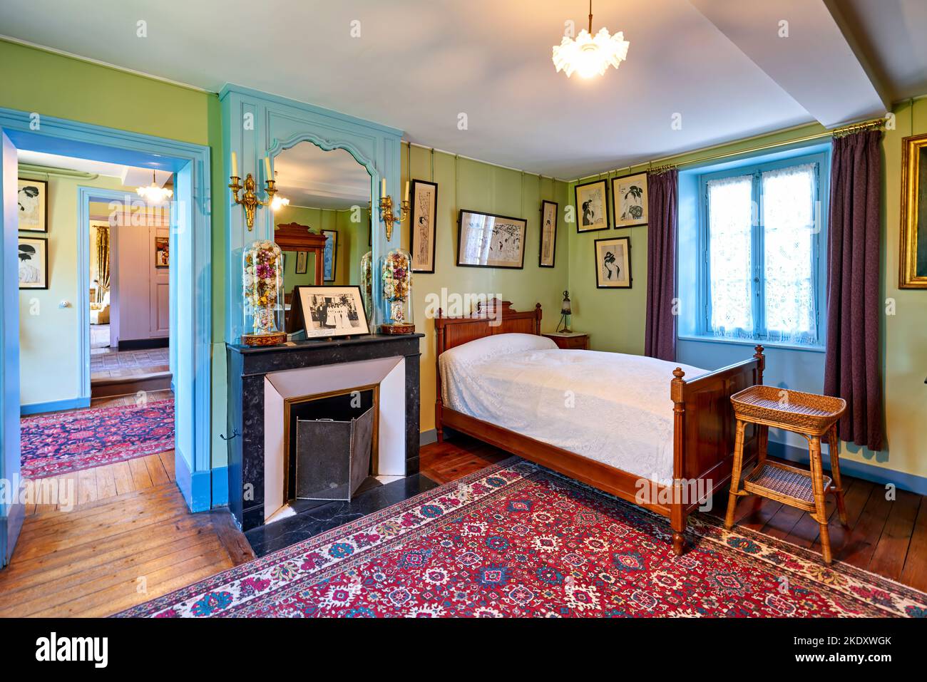 Monet house interior hi-res stock photography and images - Alamy
