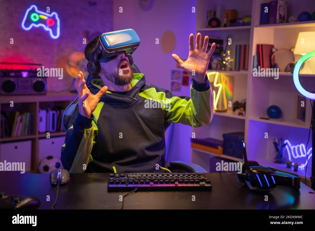 Exploring digital hi-res stock photography and images - Alamy