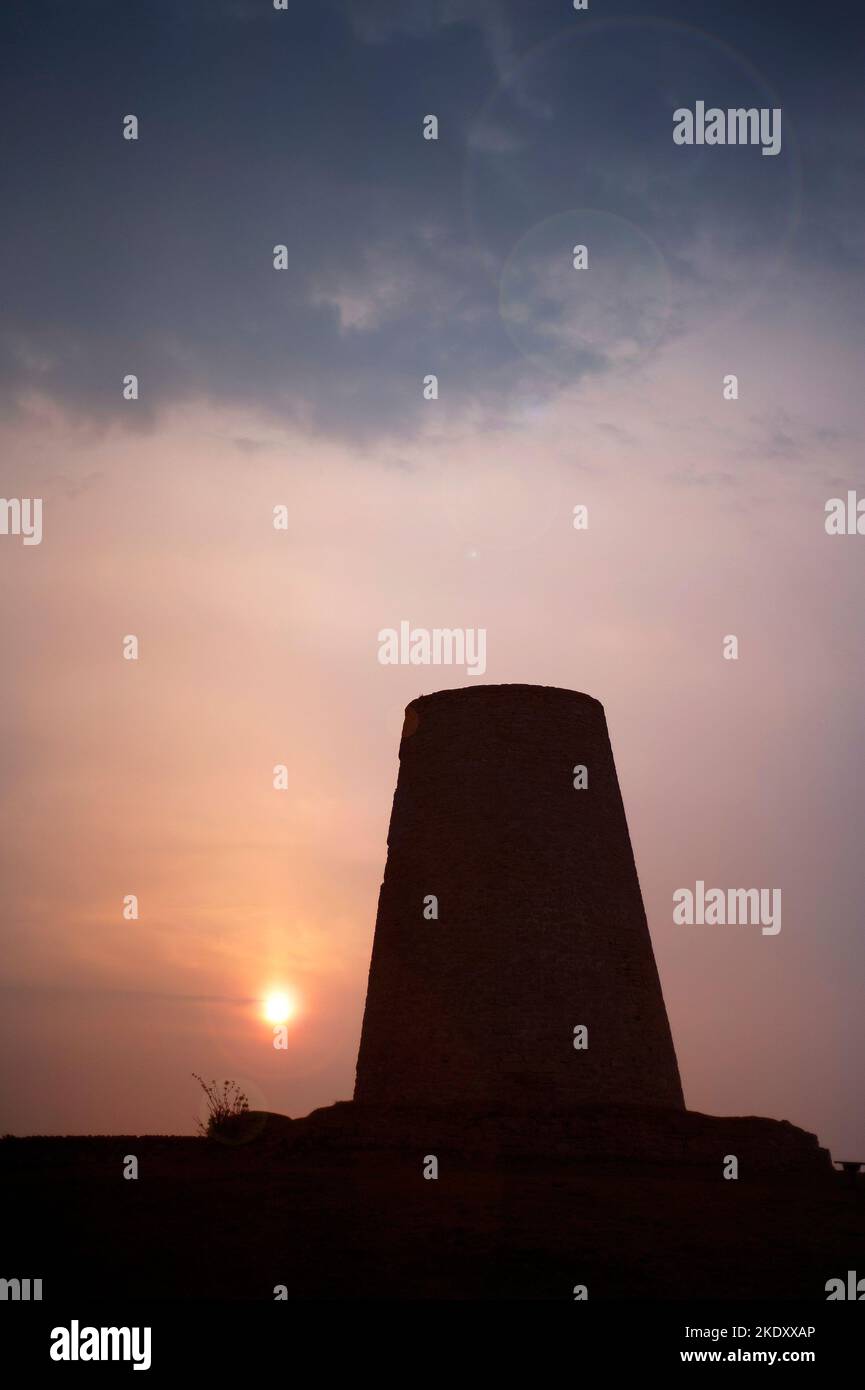 Sunrise at Cleadon Mill, South Tyneside Stock Photo - Alamy