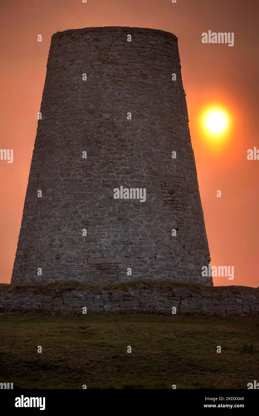Sunrise at Cleadon Mill, South Tyneside Stock Photo - Alamy