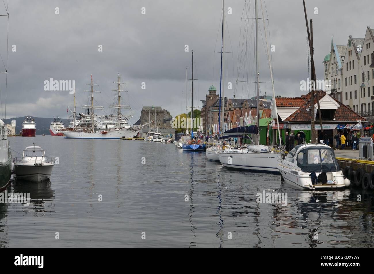 Bergen Harbour colorfull houses beautiful norway skandinavia Stock ...