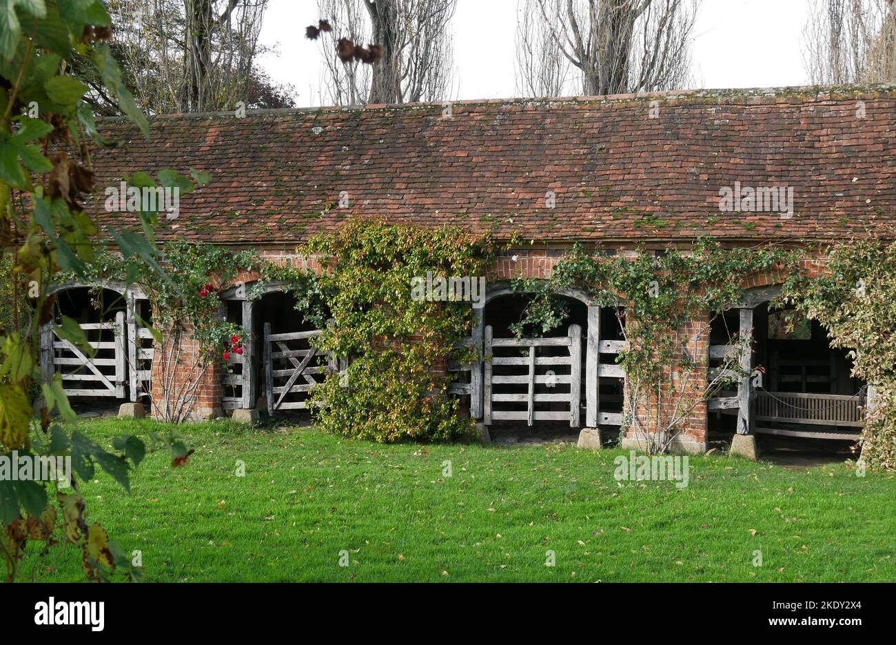 Barrington court gardens hi-res stock photography and images - Alamy