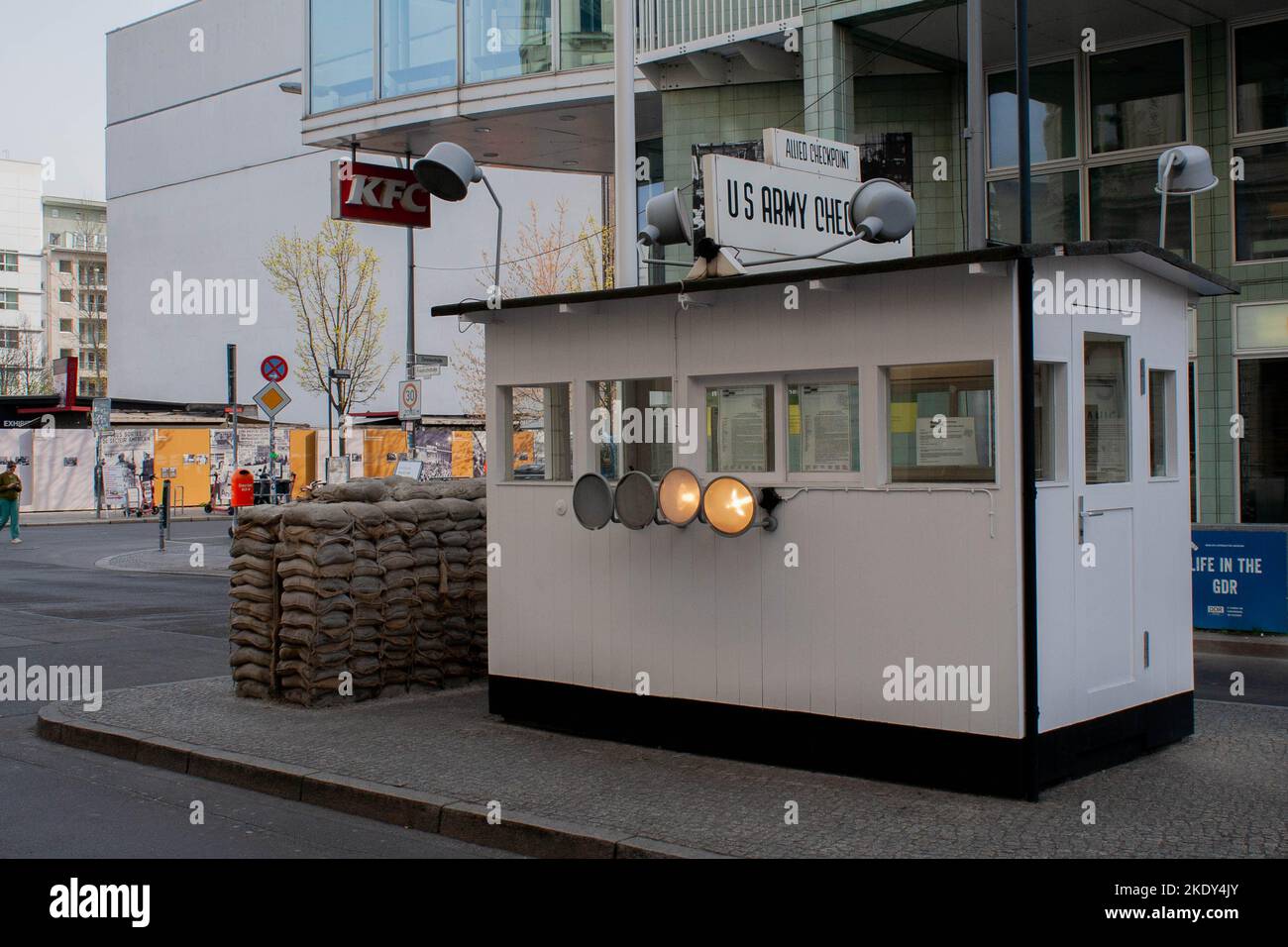 Berlin (Germany) Checkpoint Charlie Stock Photo - Alamy