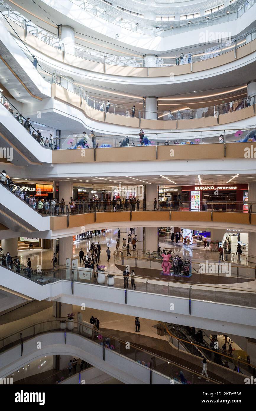The world's largest single shopping mall WS Dream Plaza opens with 800. ...