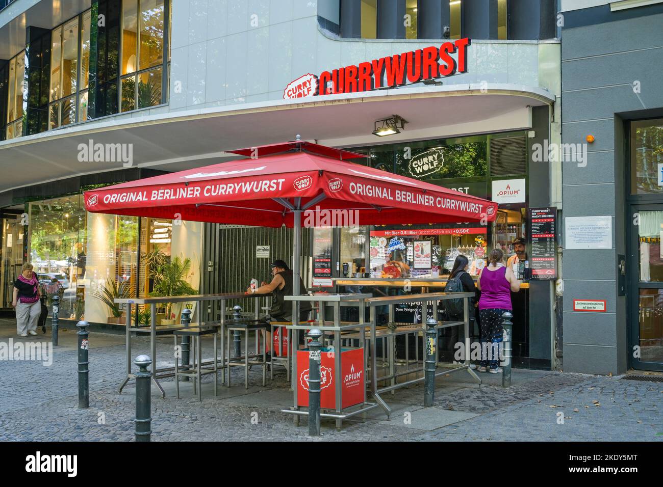 Curry wolf hi-res stock photography and images - Alamy