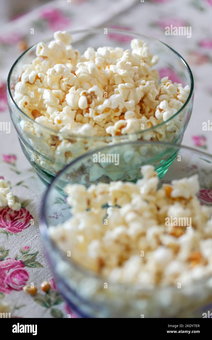 Beautiful shot two cups hi-res stock photography and images - Alamy