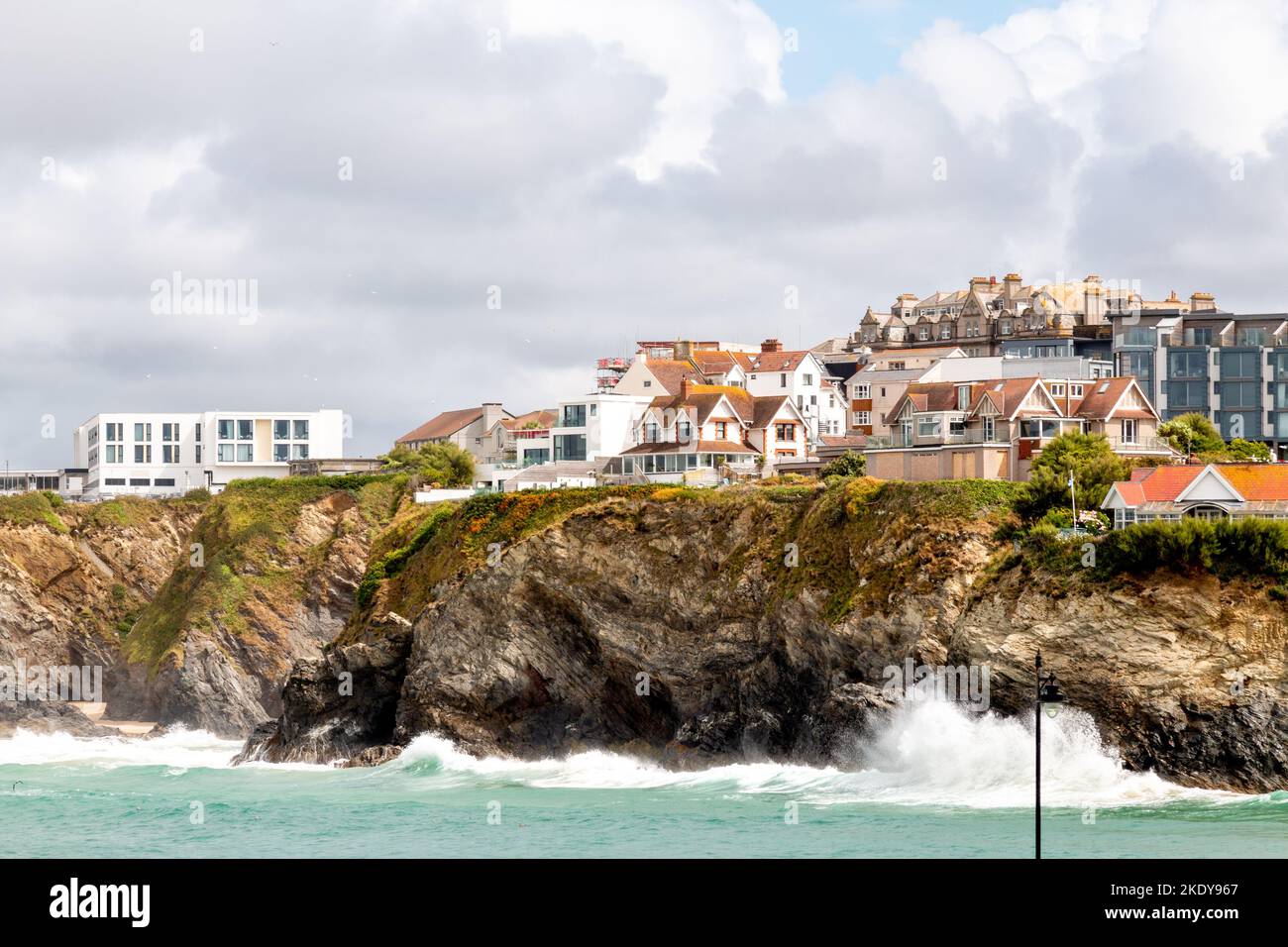 Houses along the clifftop in Newquay, Cornwall, UK Stock Photo - Alamy
