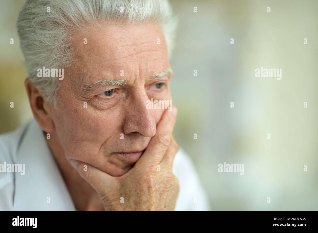 portrait of sad thinking senior man Stock Photo - Alamy