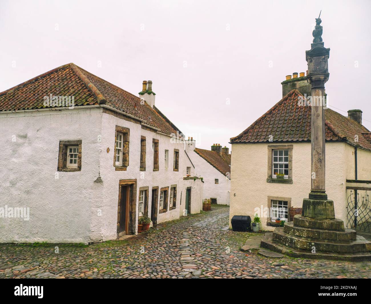 Mercat Cross Square in Culross Village, Scotland Stock Photo - Alamy