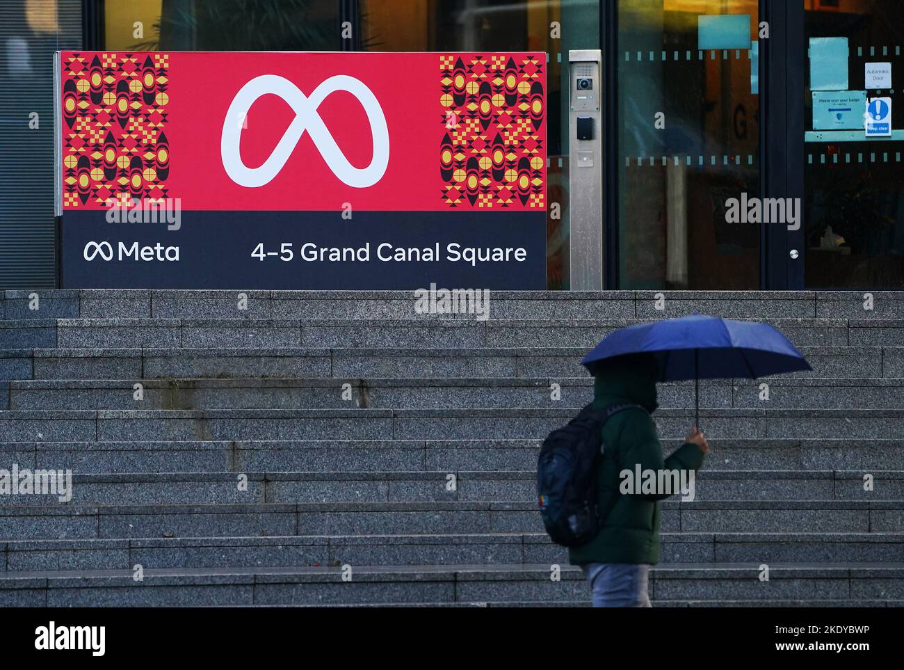 Meta dublin hi-res stock photography and images - Alamy