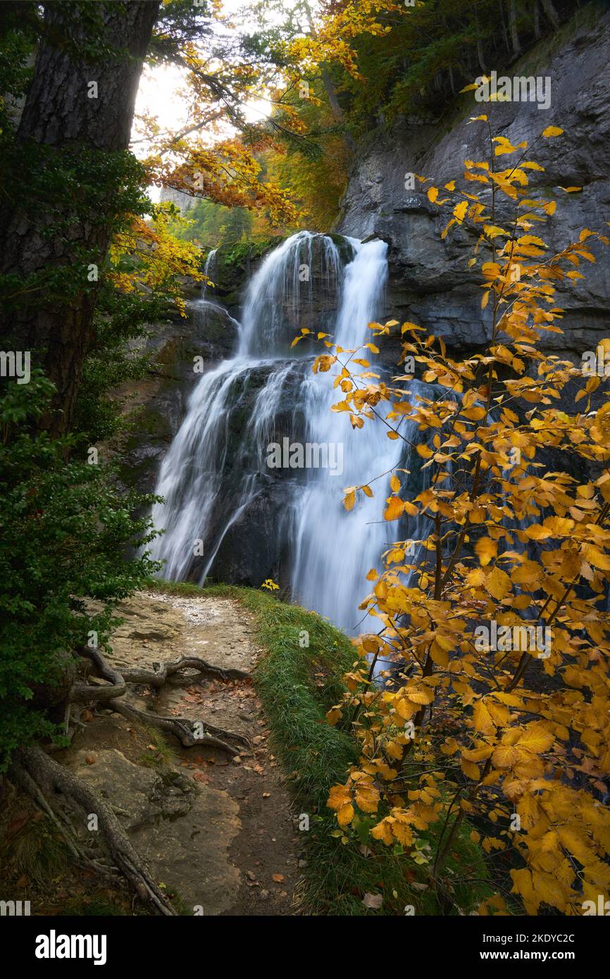 Viaje estrecho hi-res stock photography and images - Alamy