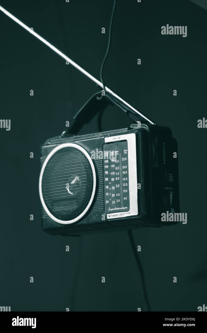 Vintage radio device hi-res stock photography and images - Alamy